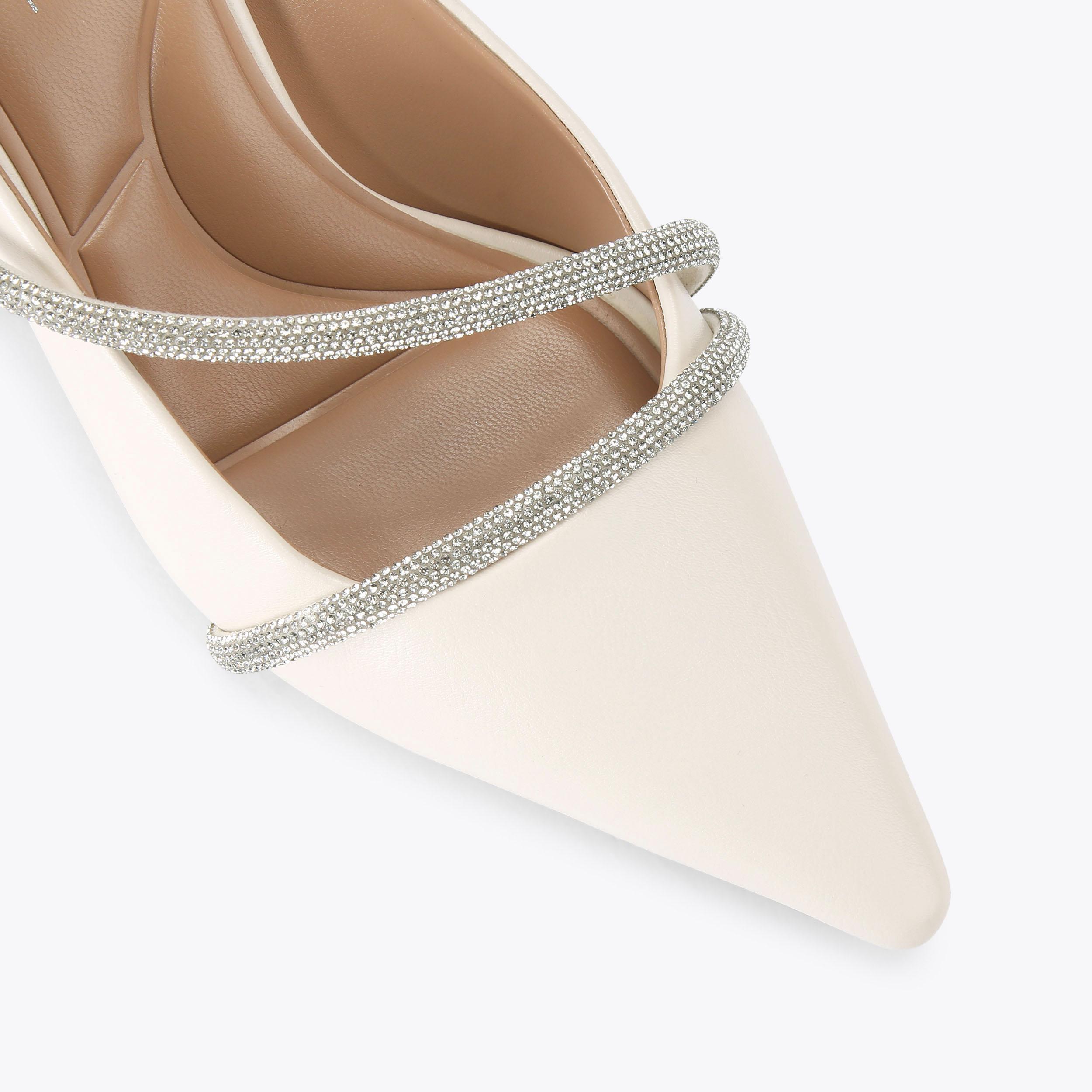 PAPARAZZI MULE COURT Bone Synthetic Court Heel by CARVELA